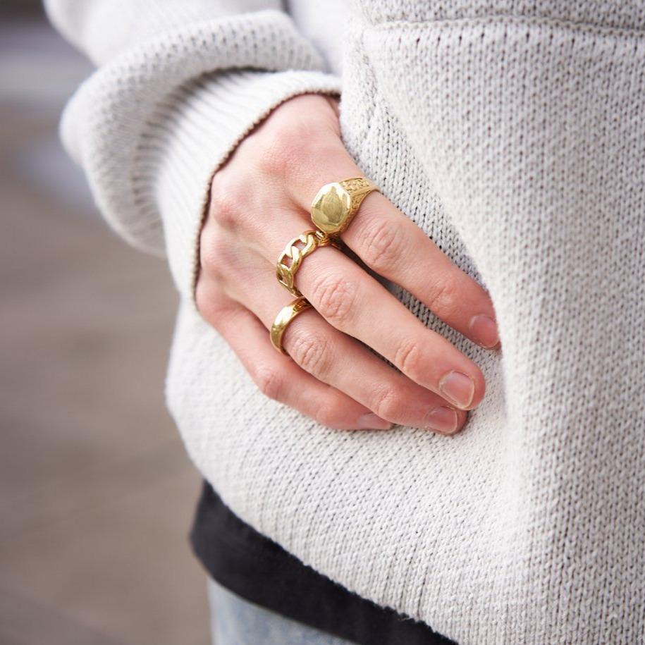 Facebook Pinterest Twitter